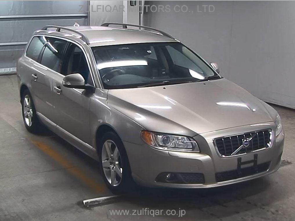 Used Volvo V70 2009 Beige For Sale | Vehicle No ZA-73867